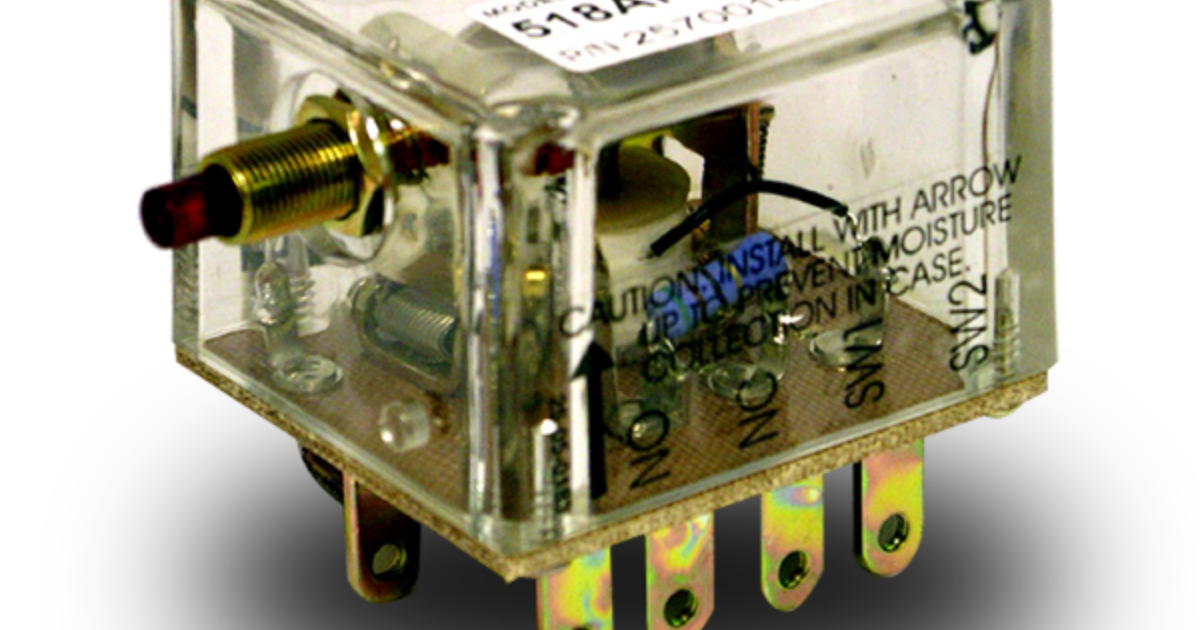 Murphy by Enovation Mag Switches and Tattletale Annunciators